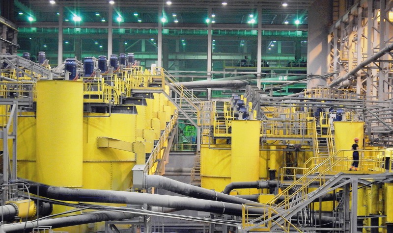 Energy efficiency • Energy intensity in copper and gold mining ...