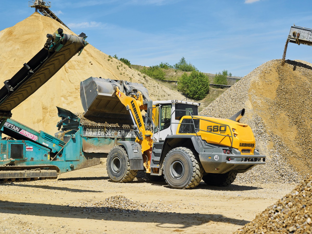 Zwei Liebherr-Radlader erweitern modernen Maschinenpark ...