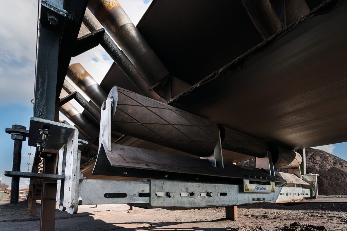 CenTrax keeps conveyor belts on the right track - Mineral Processing