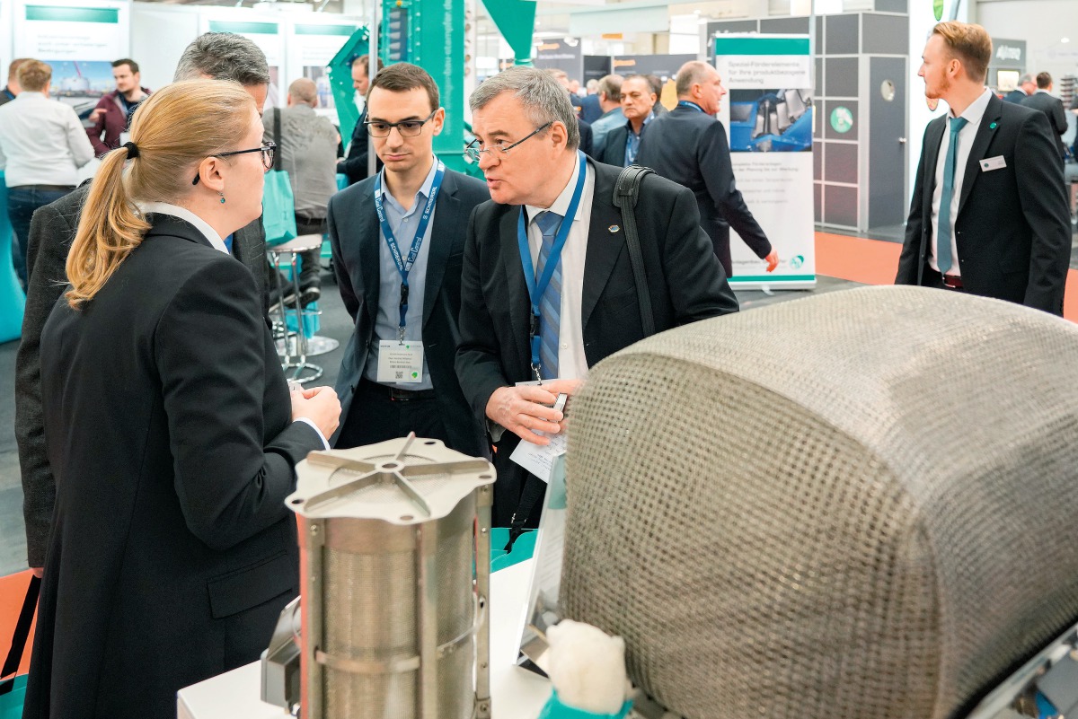 Versatile bulk solids topics presented in a compact format - Mineral ...
