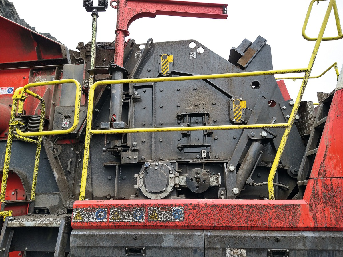 Sandvik’s new mobile impact crusher - Mineral Processing