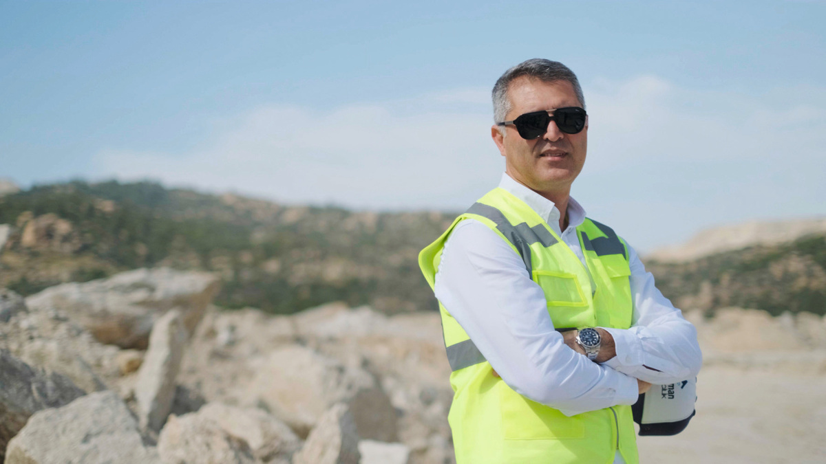 New markets for Mikroman Quartz mining operation - Mineral Processing