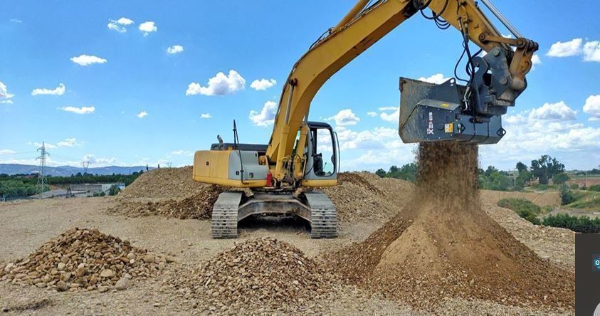 Simex buckets for demolition and recycling - Mineral Processing