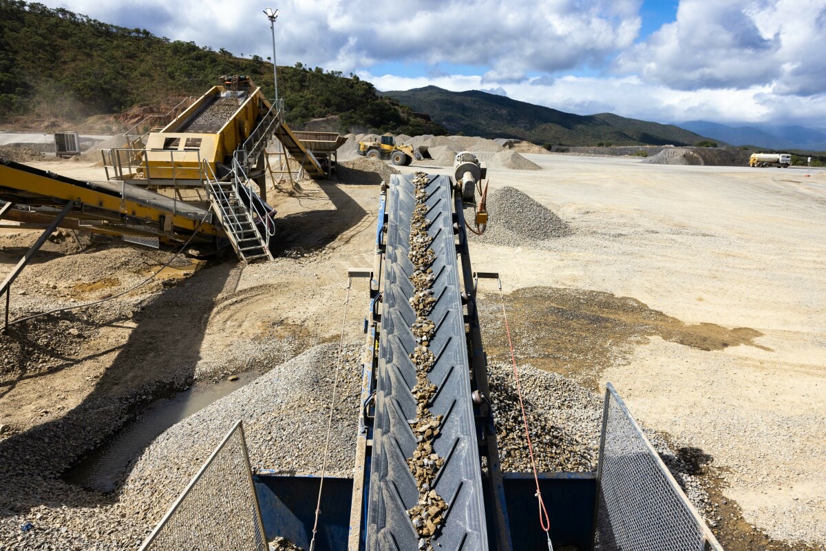 TOMRA Mining’s XRT ore sorting technology in operation at Mt Carbine ...