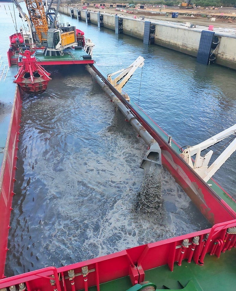 Damen delivers full dredge package for Spanish split hopper - Mineral ...