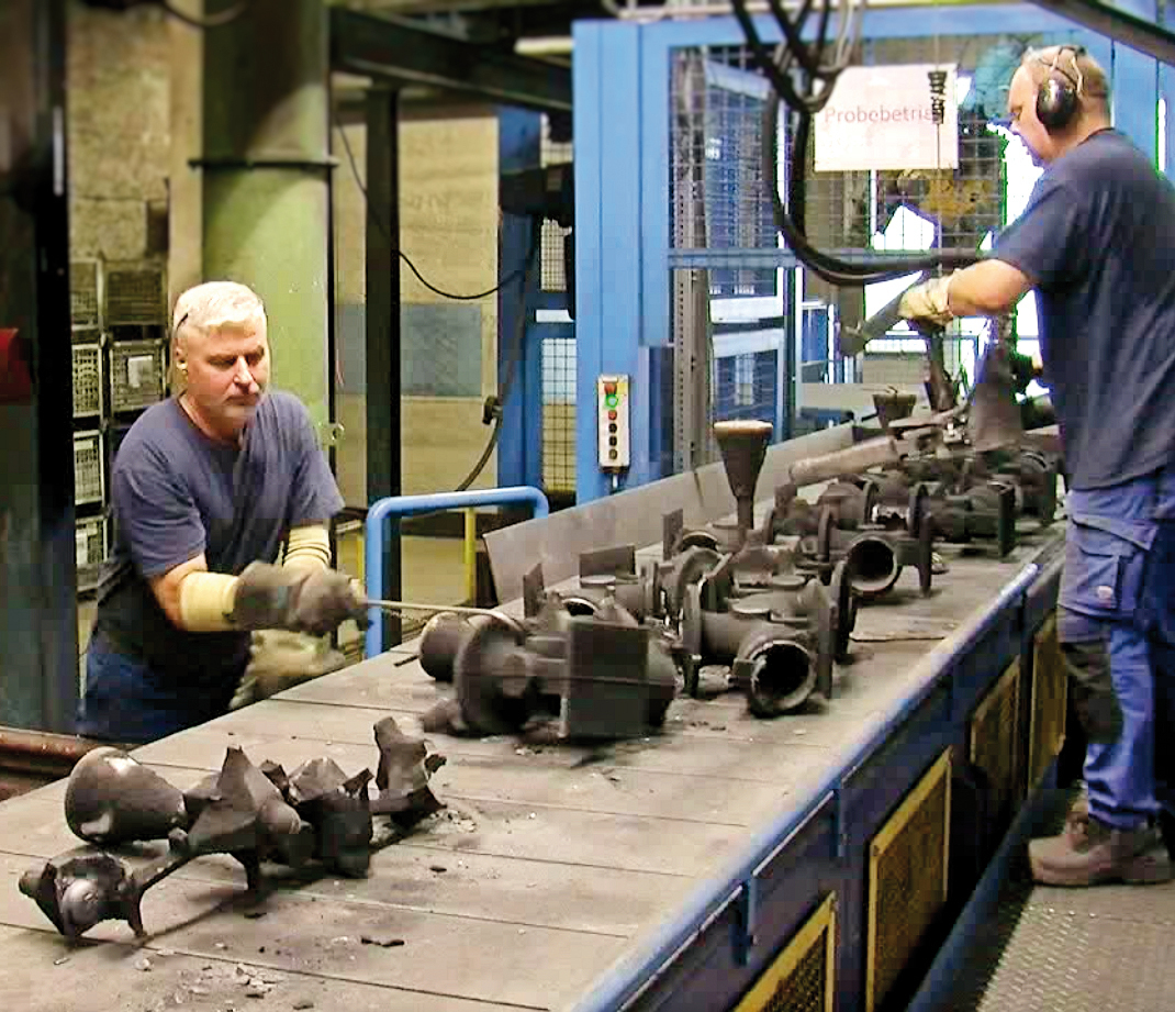 Newly developed cleaning and sorting conveyor from AUMUND commissioned ...