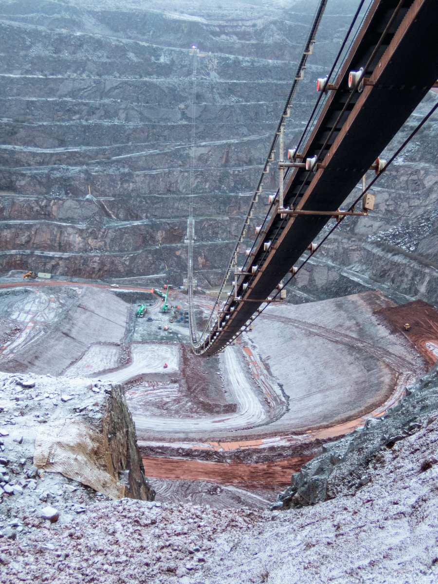 The RopeCon® Bardon Hill used to transport overburden reduces CO2 ...