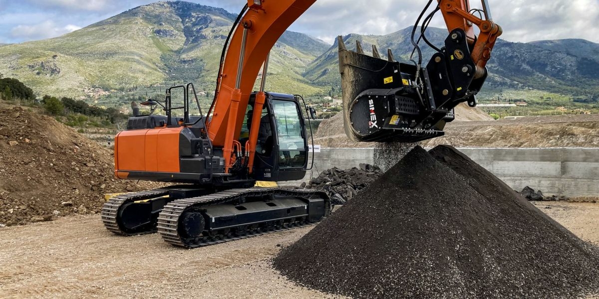 Recycling of asphalt milling with Simex asphalt granulator buckets ...