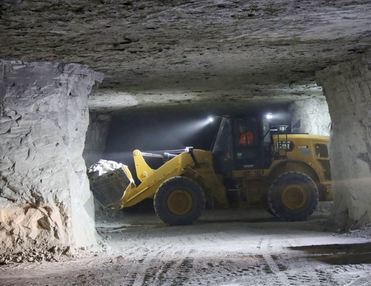 950M wheel loaders support Knauf Gips KG in the extraction of anhydrite ...