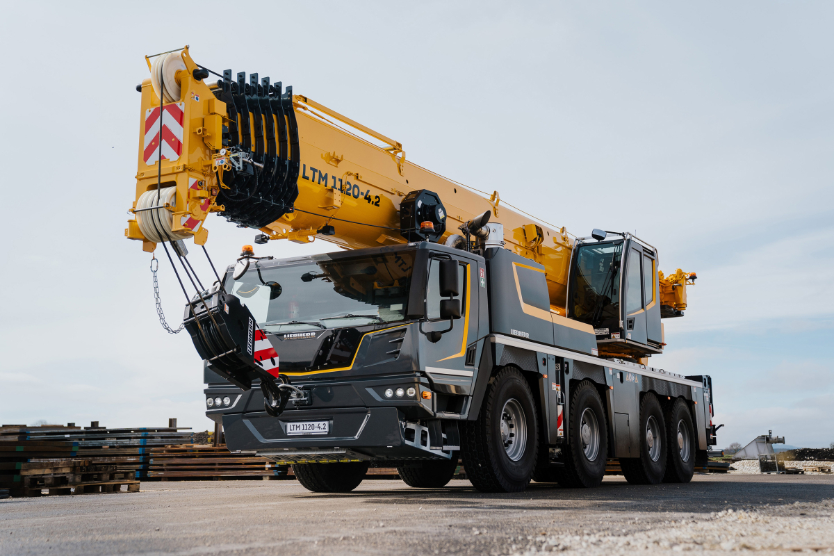 Liebherr - AT Minerals