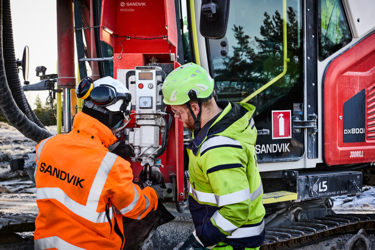 Sandvik expands its drill bit resharpening machine portfolio with mid ...